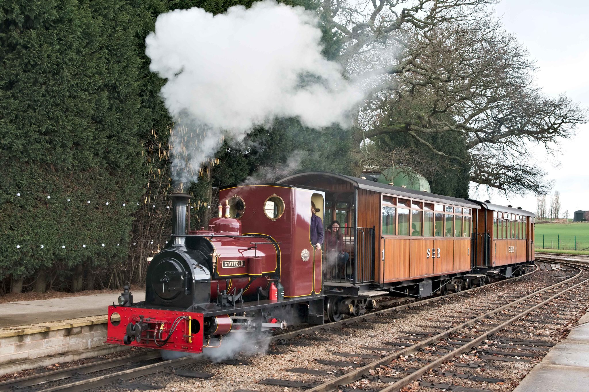 Roar into the bank holiday with Statfold’s spectacular Jurassic Weekend ...